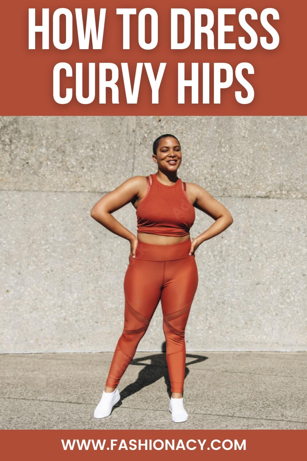 How to Dress Curvy Hips (5 Mistakes to Avoid)
