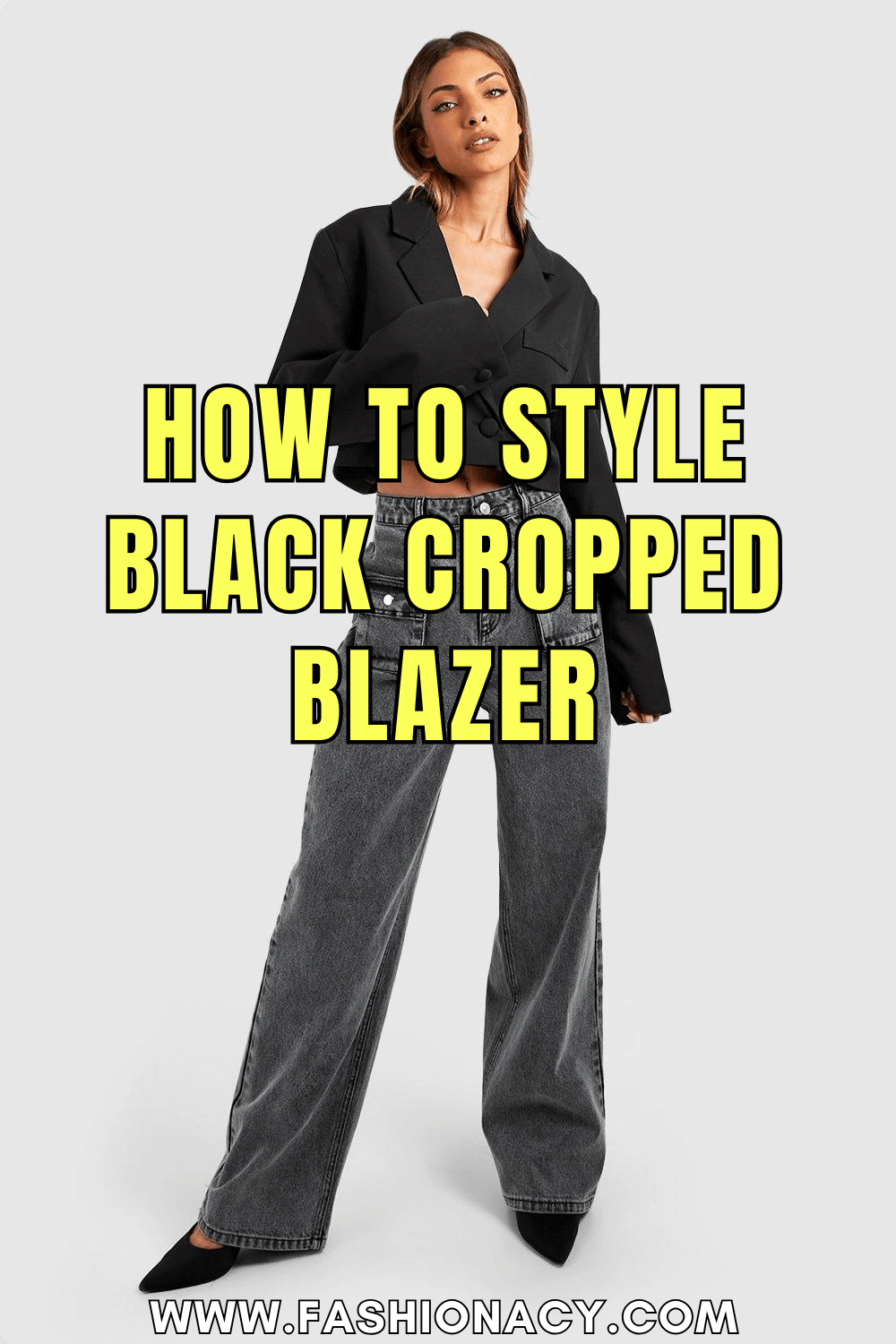 How to Style a Cropped Blazer: A Fashion Guide