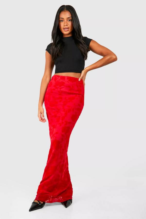 Red Maxi Skirt Outfit Ideas