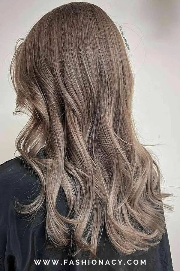 7 Milk Tea Hair Color Ideas