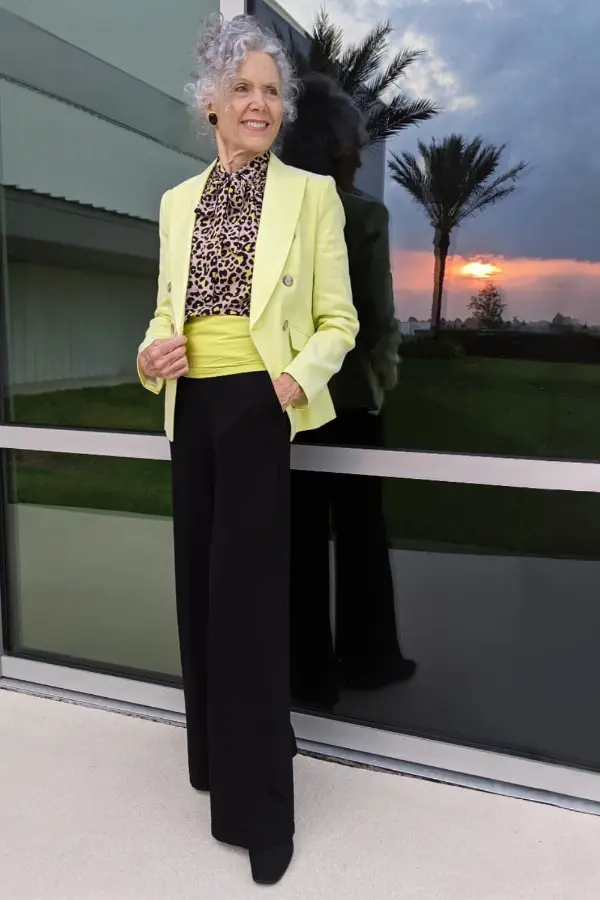 79 Stylish Outfits For Women Over 70 Years Old