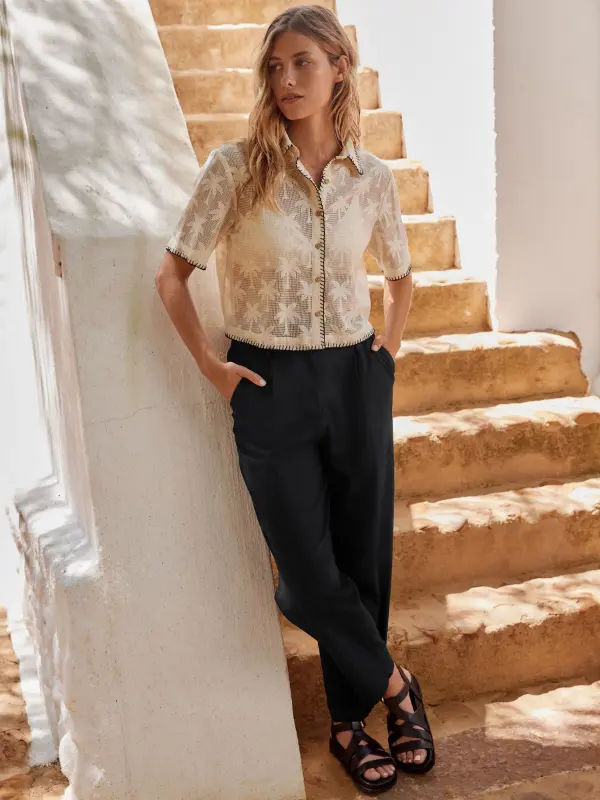 Black Linen Pants Outfit Ideas For Women