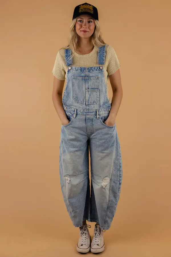 Barrel Overalls Outfit Ideas That Actually Look Cool