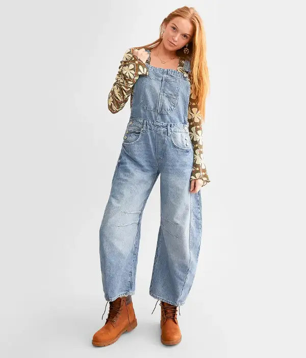 Barrel Overalls Outfit Ideas That Actually Look Cool