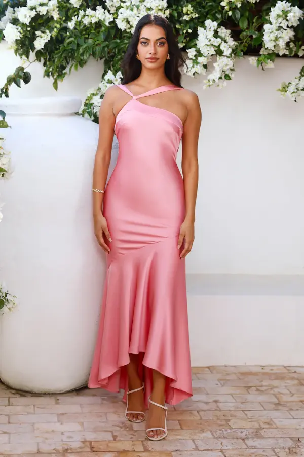 10 Amazing Pink Satin Dress Outfit Ideas to Look Effortlessly Classy