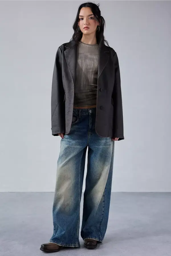 Gen Z Fall Outfits for Women: 10 Looks for Chilly Weather