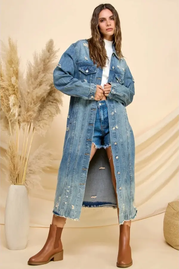 10 Long Denim Jacket Outfit Ideas You’ll Want to Wear