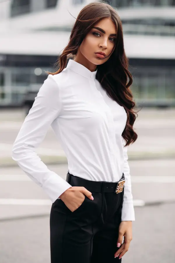 How to Look Like a Model: A Real Guide for Women