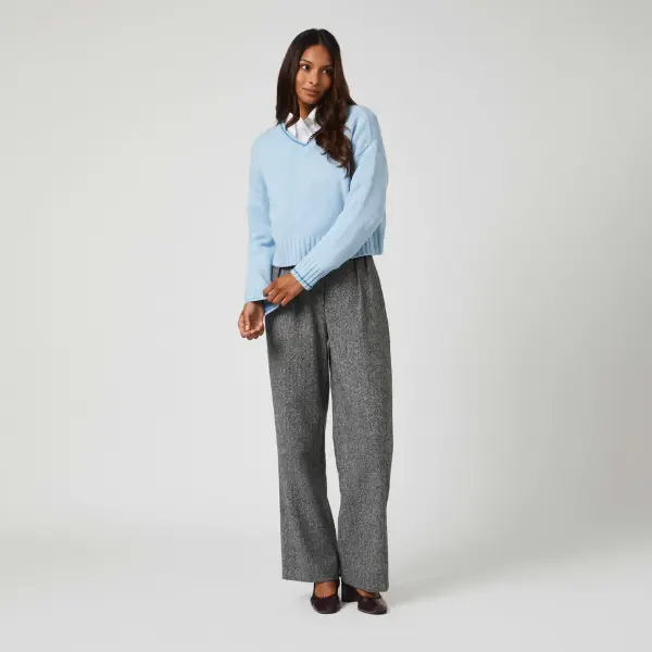 Preppy Outfits For Women: Style Guide To Classic And Modern Looks