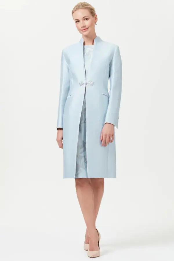 Formal Coats for Women: Styles That Balance Elegance and Function