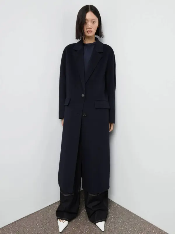 Navy Coat Outfits For Women: Stylish Ideas You’ll Want To Try