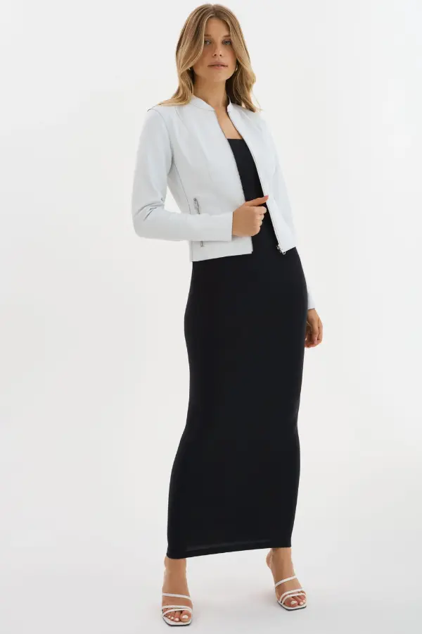 How to Style White Jacket in Every Season