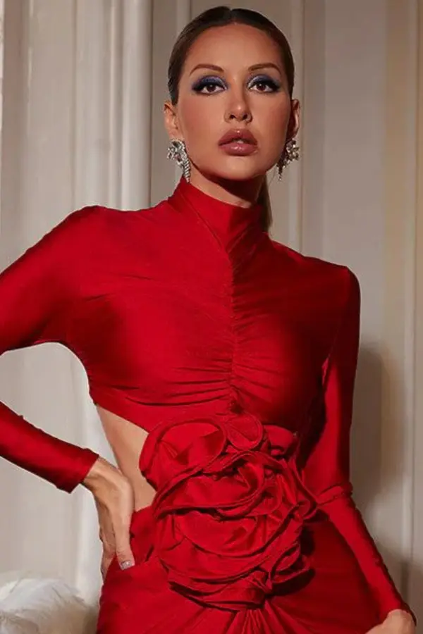 Makeup to Wear With a Red Dress That Turns Heads
