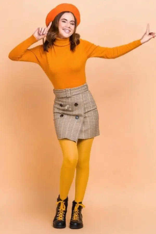 How to Dress Up in Retro Fashion Style: A Simple Guide to Classic Vibes