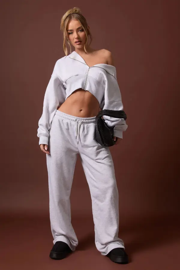Wide Leg Joggers Outfit Ideas That Feel Relaxed But Look Intentional
